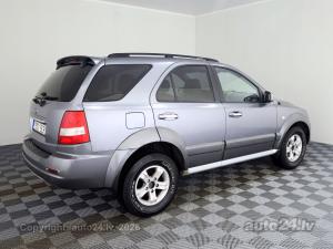 Pelēks Kia Sorento 2006 Tallina, ar dzinēja tilpumu 2.50 L un nobraukumu 268 tūkst. km par 1699 €, foto 4 vietnē AUTOMOTO.COM.LV