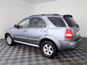 Pelēks Kia Sorento 2006 Tallina, ar dzinēja tilpumu 2.50 L un nobraukumu 268 tūkst. km par 1699 €, foto 5 vietnē AUTOMOTO.COM.LV