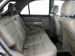Pelēks Kia Sorento 2006 Tallina, ar dzinēja tilpumu 2.50 L un nobraukumu 268 tūkst. km par 1699 €, foto 8 vietnē AUTOMOTO.COM.LV