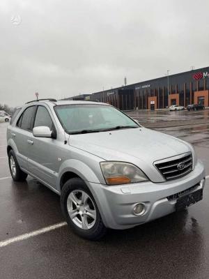 Pelēks Kia Sorento 2007 Kauņa, ar dzinēja tilpumu 2.50 L un nobraukumu 340 tūkst. km par 2850 €, foto  vietnē AUTOMOTO.COM.LV