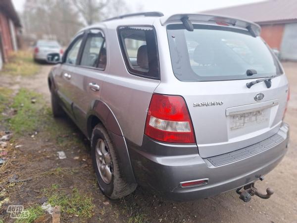 Pelēks Kia Sorento 2007 Prienai, ar dzinēja tilpumu 2.50 L un nobraukumu 267 tūkst. km par 2550 €, foto 2 vietnē AUTOMOTO.COM.LV