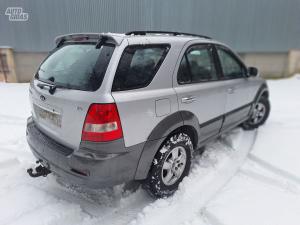 Pelēks Kia Sorento 2007 Prienai, ar dzinēja tilpumu 2.50 L un nobraukumu 266 tūkst. km par 2250 €, foto 3 vietnē AUTOMOTO.COM.LV