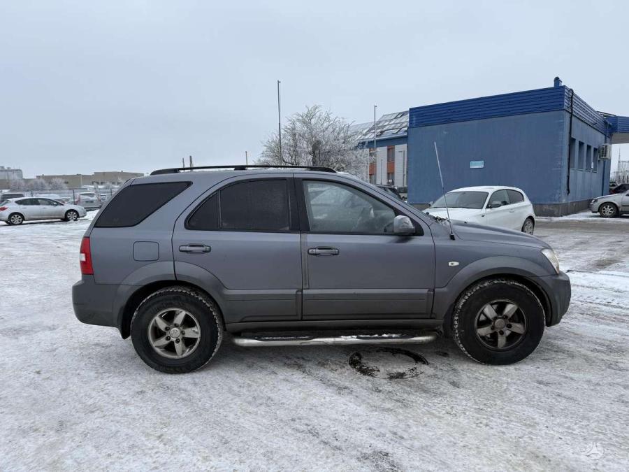 Серый Киа Соренто 2007 в Мариямполе, объемом двигателя 2.50 л и пробегом 220 тыс. км за 2950 €, фото 5 на AUTOMOTO.COM.LV