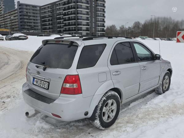 Pelēks Kia Sorento 2007 Viļņa, ar dzinēja tilpumu 3.34 L un nobraukumu 350 tūkst. km par 1600 €, foto 2 vietnē AUTOMOTO.COM.LV
