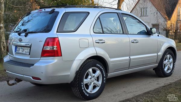 Pelēks Kia Sorento 2007 Marijampole, ar dzinēja tilpumu 2.50 L un nobraukumu 251 tūkst. km par 2999 €, foto 9 vietnē AUTOMOTO.COM.LV