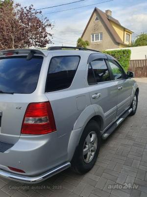 Grey Kia Sorento 2007 in Rakvere, with an engine capacity of 2.50 L and mileage of 357 thousand km for 3498 €, photo 19 on AUTOMOTO.COM.LV