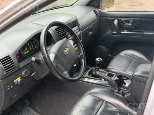 Pelēks Kia Sorento 2007 Rīga, ar dzinēja tilpumu 2.50 L un nobraukumu 290 tūkst. km par 3200 €, foto 8 vietnē AUTOMOTO.COM.LV
