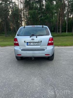 Grey Kia Sorento 2007 in Riga, with an engine capacity of 2.50 L and mileage of 294 thousand km for 2800 €, photo 7 on AUTOMOTO.COM.LV