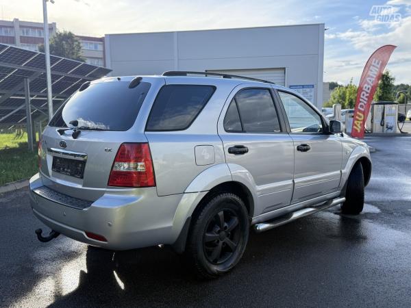 Pelēks Kia Sorento 2007 Prienai, ar dzinēja tilpumu 2.50 L un nobraukumu 279 tūkst. km par 3500 €, foto 8 vietnē AUTOMOTO.COM.LV
