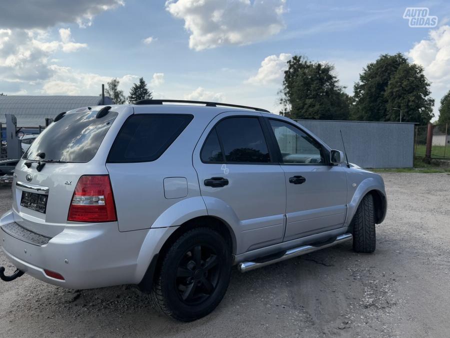 Pelēks Kia Sorento 2007 Prienai, ar dzinēja tilpumu 2.50 L un nobraukumu 279 tūkst. km par 3500 €, foto 9 vietnē AUTOMOTO.COM.LV