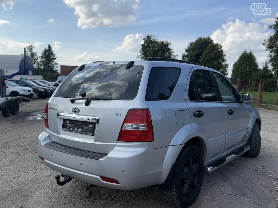 Pelēks Kia Sorento 2007 Prienai, ar dzinēja tilpumu 2.50 L un nobraukumu 279 tūkst. km par 3500 €, foto 10 vietnē AUTOMOTO.COM.LV