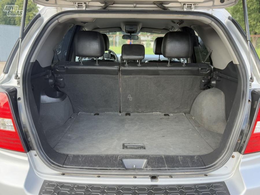 Pelēks Kia Sorento 2007 Prienai, ar dzinēja tilpumu 2.50 L un nobraukumu 279 tūkst. km par 3500 €, foto 12 vietnē AUTOMOTO.COM.LV