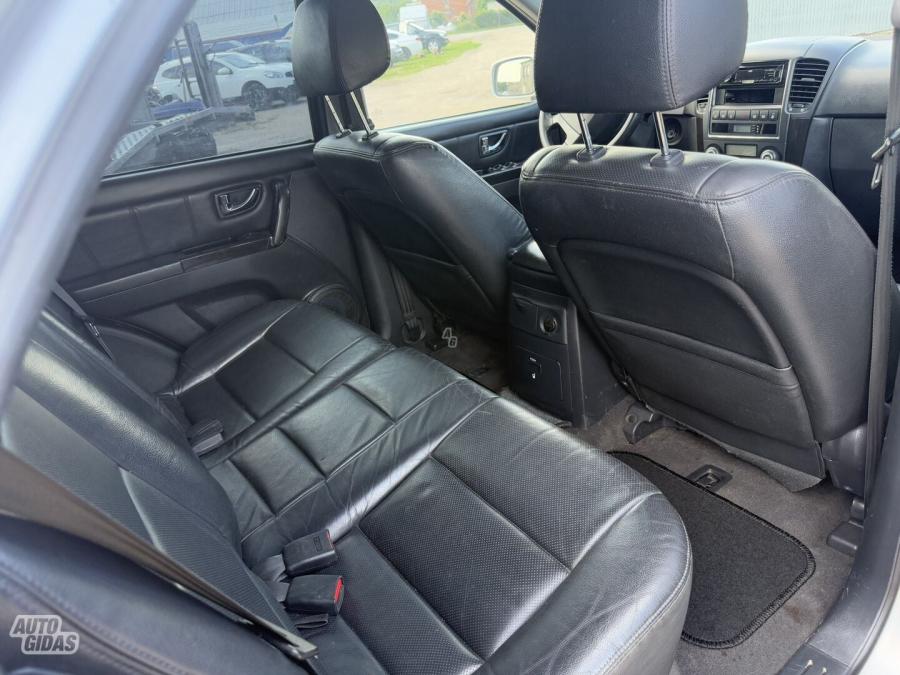 Pelēks Kia Sorento 2007 Prienai, ar dzinēja tilpumu 2.50 L un nobraukumu 279 tūkst. km par 3500 €, foto 17 vietnē AUTOMOTO.COM.LV