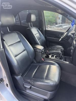Pelēks Kia Sorento 2007 Prienai, ar dzinēja tilpumu 2.50 L un nobraukumu 279 tūkst. km par 3500 €, foto 24 vietnē AUTOMOTO.COM.LV