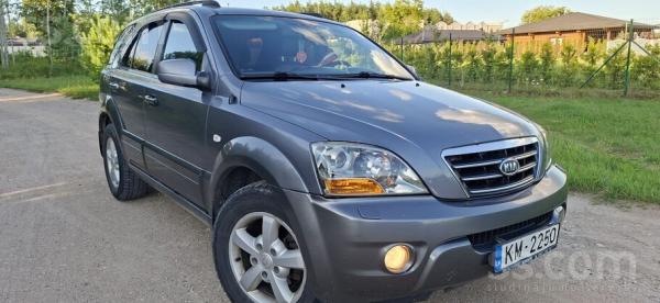 Grey Kia Sorento 2007 in Daugavpils, with an engine capacity of 2.50 L and mileage of 258 thousand km for 2000 €, photo 1 on AUTOMOTO.COM.LV