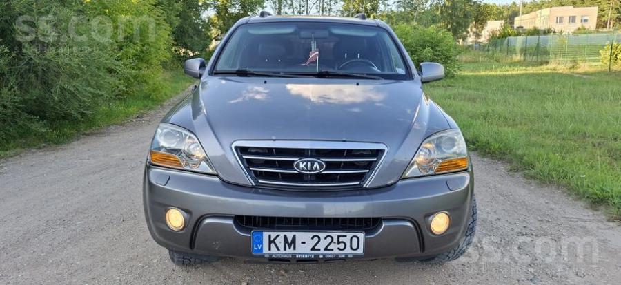 Серый Киа Соренто 2007 в Даугавпилс, объемом двигателя 2.50 л и пробегом 258 тыс. км за 2000 €, фото 4 на AUTOMOTO.COM.LV