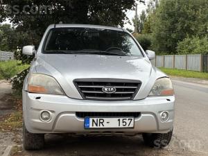 Pelēks Kia Sorento 2007 Rīga, ar dzinēja tilpumu 2.50 L un nobraukumu 340 tūkst. km par 1000 €, foto 3 vietnē AUTOMOTO.COM.LV