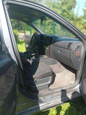 Pelēks Kia Sorento 2007 Viļņa, ar dzinēja tilpumu 2.50 L un nobraukumu 240 tūkst. km par 2200 €, foto 6 vietnē AUTOMOTO.COM.LV