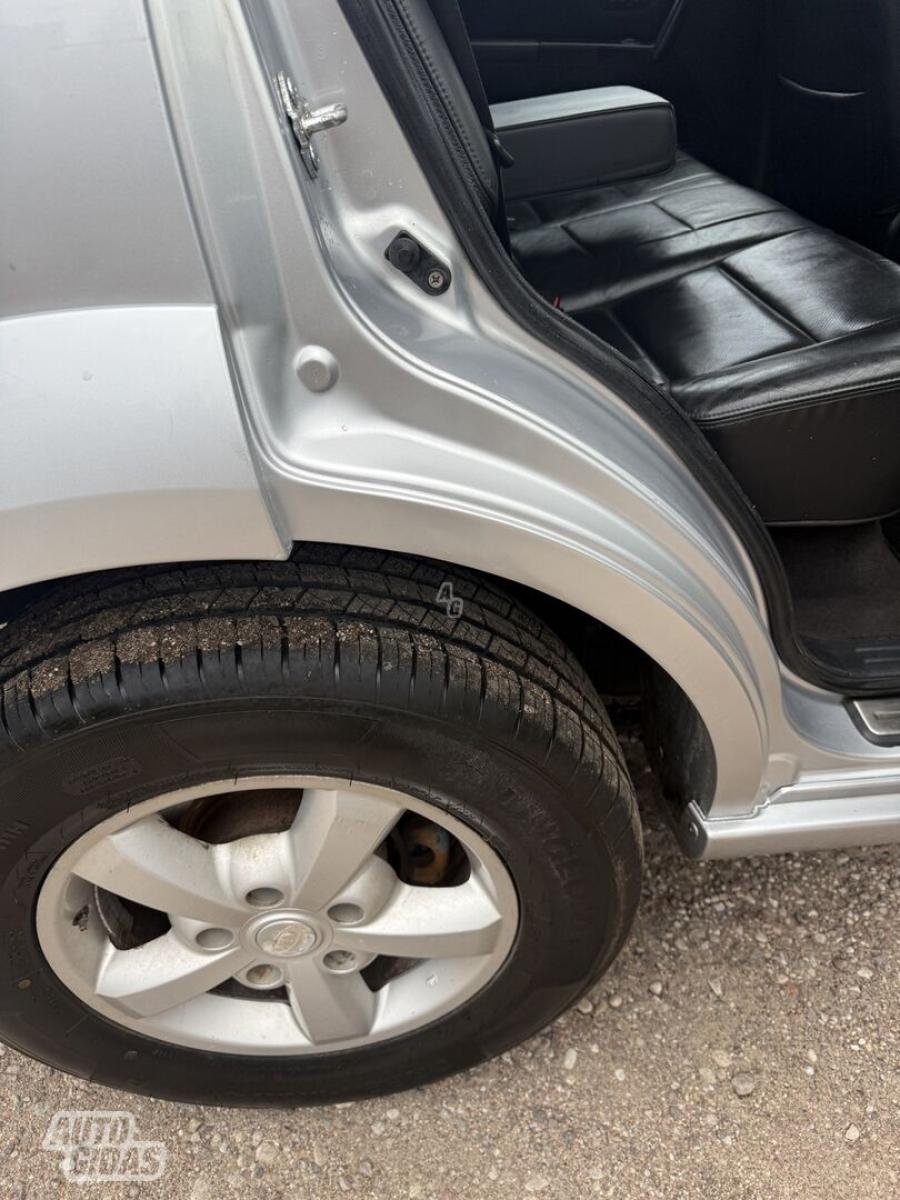 Pelēks Kia Sorento 2007 Prienai, ar dzinēja tilpumu 2.50 L un nobraukumu 251 tūkst. km par 2700 €, foto 9 vietnē AUTOMOTO.COM.LV
