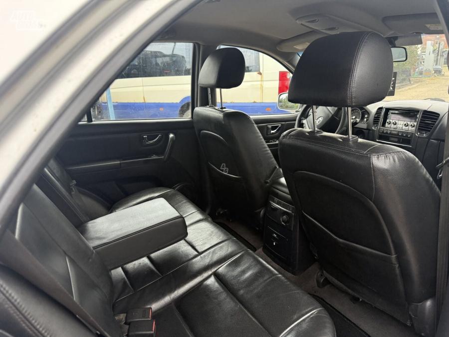 Pelēks Kia Sorento 2007 Prienai, ar dzinēja tilpumu 2.50 L un nobraukumu 251 tūkst. km par 2700 €, foto 10 vietnē AUTOMOTO.COM.LV