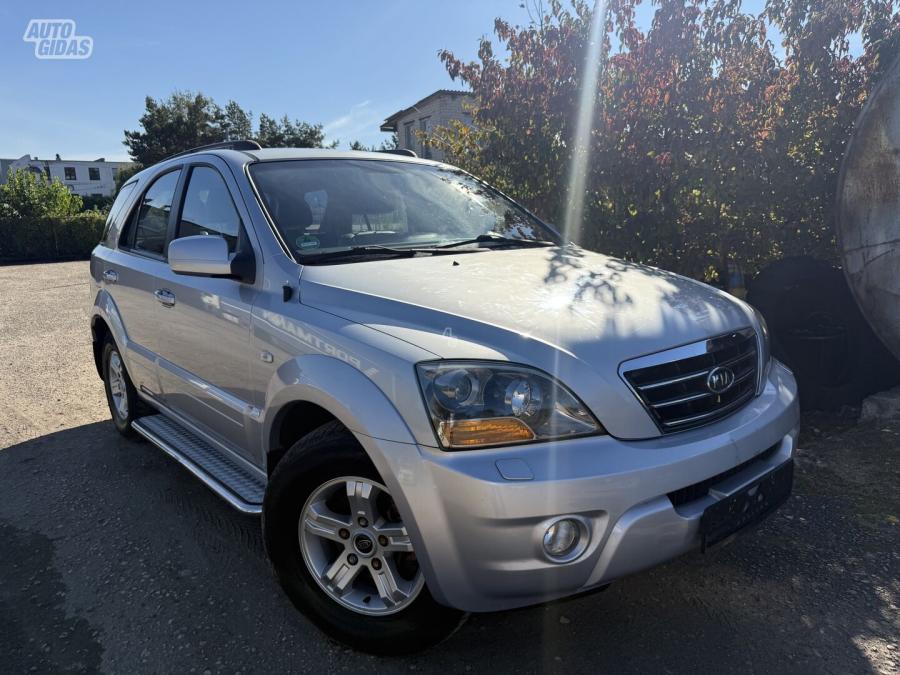 Pelēks Kia Sorento 2007 Prienai, ar dzinēja tilpumu 2.50 L un nobraukumu 260 tūkst. km par 3150 €, foto 1 vietnē AUTOMOTO.COM.LV