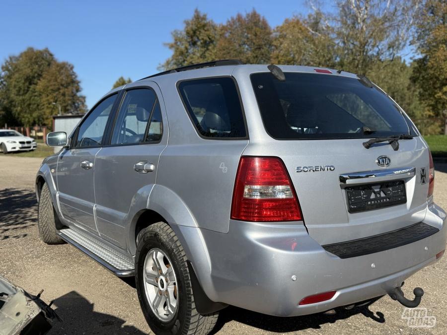Pelēks Kia Sorento 2007 Prienai, ar dzinēja tilpumu 2.50 L un nobraukumu 260 tūkst. km par 3150 €, foto 5 vietnē AUTOMOTO.COM.LV