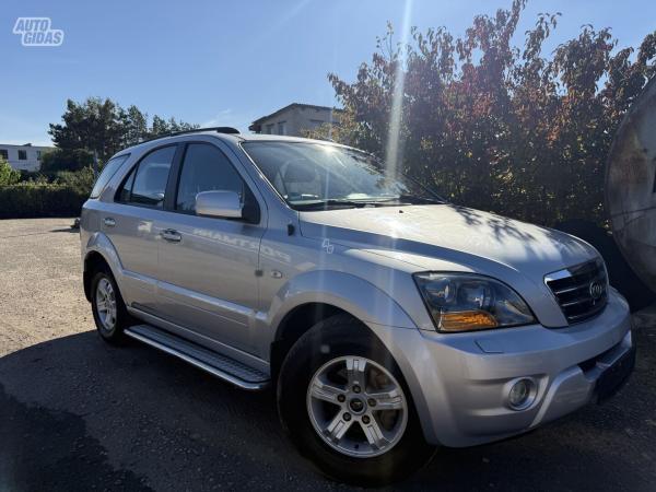 Pelēks Kia Sorento 2007 Prienai, ar dzinēja tilpumu 2.50 L un nobraukumu 260 tūkst. km par 3150 €, foto 8 vietnē AUTOMOTO.COM.LV