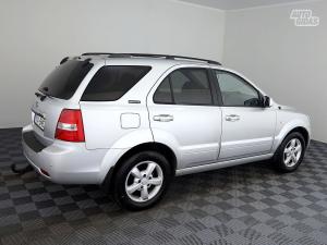 Pelēks Kia Sorento 2008 Tallina, ar dzinēja tilpumu 2.50 L un nobraukumu 264 tūkst. km par 2399 €, foto 3 vietnē AUTOMOTO.COM.LV