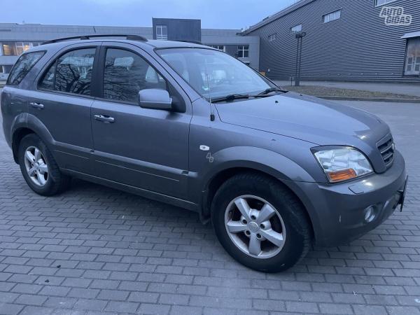 Pelēks Kia Sorento 2008 Kauņa, ar dzinēja tilpumu 2.50 L un nobraukumu 218 tūkst. km par 2999 €, foto 1 vietnē AUTOMOTO.COM.LV