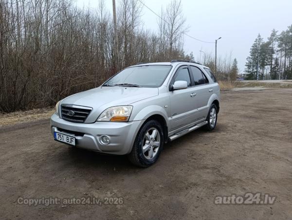 Pelēks Kia Sorento 2008 Tallina, ar dzinēja tilpumu 2.50 L un nobraukumu 292 tūkst. km par 2499 €, foto 1 vietnē AUTOMOTO.COM.LV