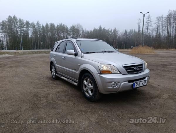 Pelēks Kia Sorento 2008 Tallina, ar dzinēja tilpumu 2.50 L un nobraukumu 292 tūkst. km par 2499 €, foto 2 vietnē AUTOMOTO.COM.LV
