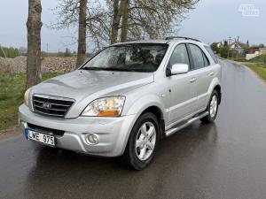 Grey Kia Sorento 2008 in Vilnius, with an engine capacity of 2.50 L and mileage of 256 thousand km for 2850 €, photo 3 on AUTOMOTO.COM.LV