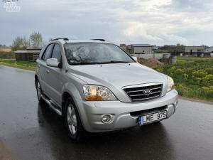Grey Kia Sorento 2008 in Vilnius, with an engine capacity of 2.50 L and mileage of 256 thousand km for 2850 €, photo 5 on AUTOMOTO.COM.LV