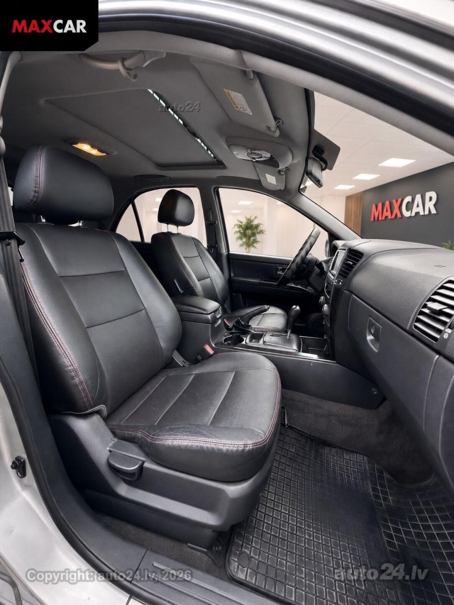 Pelēks Kia Sorento 2008 Tallina, ar dzinēja tilpumu 2.50 L un nobraukumu 241 tūkst. km par 2999 €, foto 8 vietnē AUTOMOTO.COM.LV