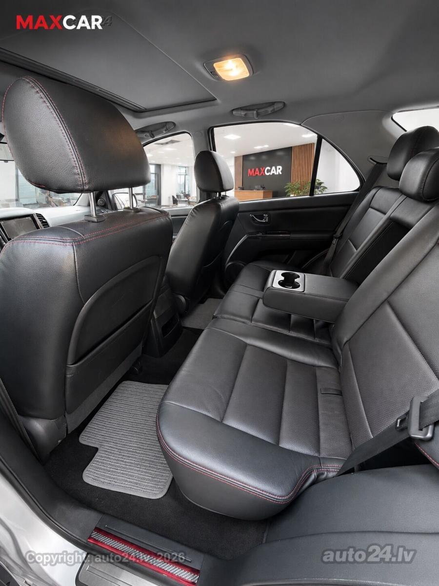 Pelēks Kia Sorento 2008 Tallina, ar dzinēja tilpumu 2.50 L un nobraukumu 241 tūkst. km par 2999 €, foto 9 vietnē AUTOMOTO.COM.LV