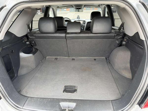 Pelēks Kia Sorento 2008 Kauņa, ar dzinēja tilpumu 2.50 L un nobraukumu 220 tūkst. km par 3500 €, foto 8 vietnē AUTOMOTO.COM.LV