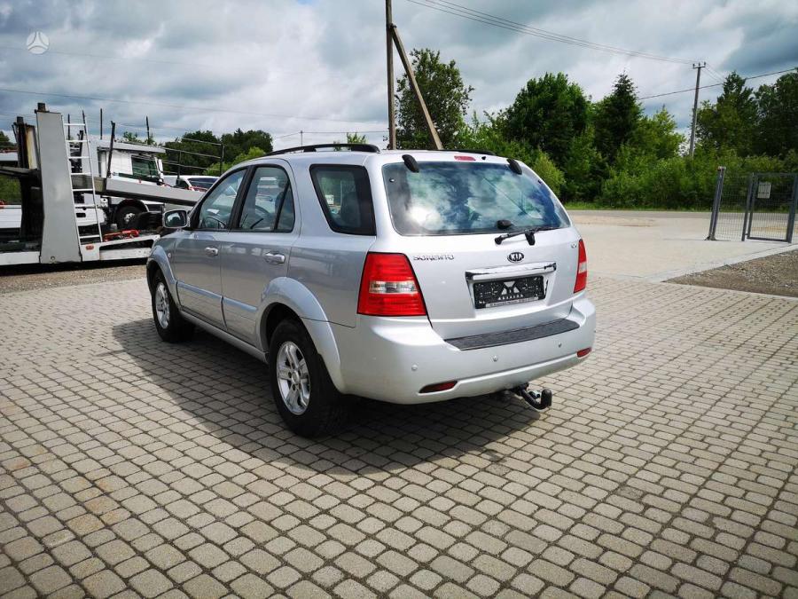 Pelēks Kia Sorento 2008 Radviliškis, ar dzinēja tilpumu 2.50 L un nobraukumu 219 tūkst. km par 3999 €, foto 4 vietnē AUTOMOTO.COM.LV