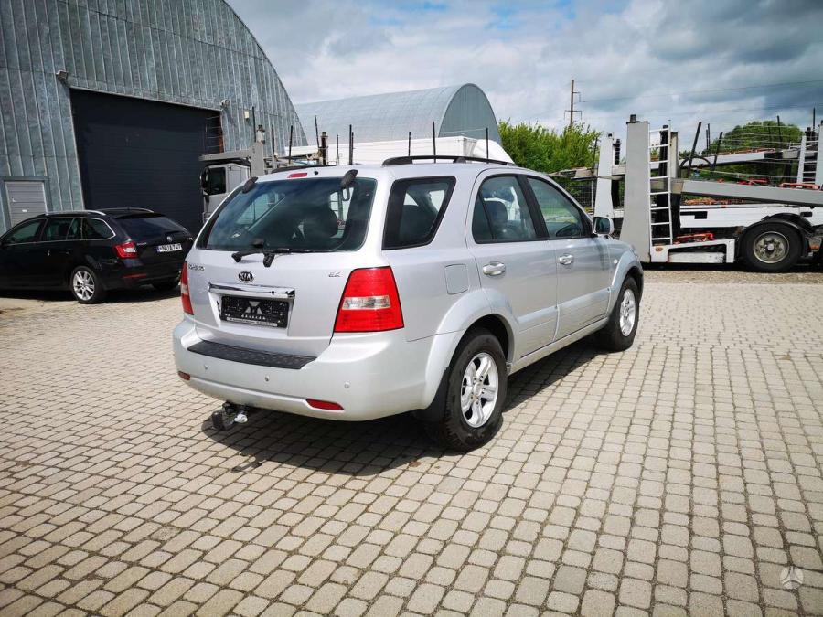 Pelēks Kia Sorento 2008 Radviliškis, ar dzinēja tilpumu 2.50 L un nobraukumu 219 tūkst. km par 3999 €, foto 7 vietnē AUTOMOTO.COM.LV