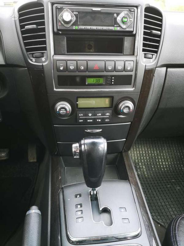 Pelēks Kia Sorento 2008 Radviliškis, ar dzinēja tilpumu 2.50 L un nobraukumu 219 tūkst. km par 3999 €, foto 7 vietnē AUTOMOTO.COM.LV