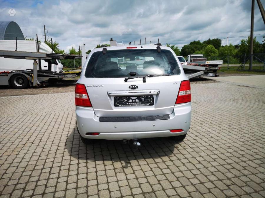 Pelēks Kia Sorento 2008 Radviliškis, ar dzinēja tilpumu 2.50 L un nobraukumu 219 tūkst. km par 3999 €, foto 15 vietnē AUTOMOTO.COM.LV
