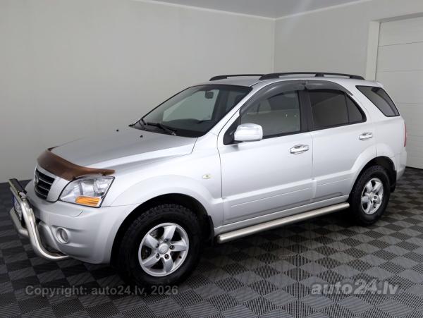 Pelēks Kia Sorento 2008 Tallina, ar dzinēja tilpumu 2.50 L un nobraukumu 329 tūkst. km par 2699 €, foto 2 vietnē AUTOMOTO.COM.LV