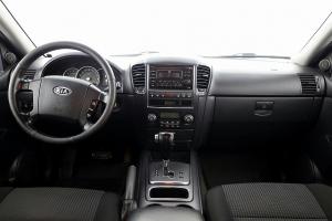 Pelēks Kia Sorento 2008 Tallina, ar dzinēja tilpumu 2.50 L un nobraukumu 329 tūkst. km par 2699 €, foto 6 vietnē AUTOMOTO.COM.LV