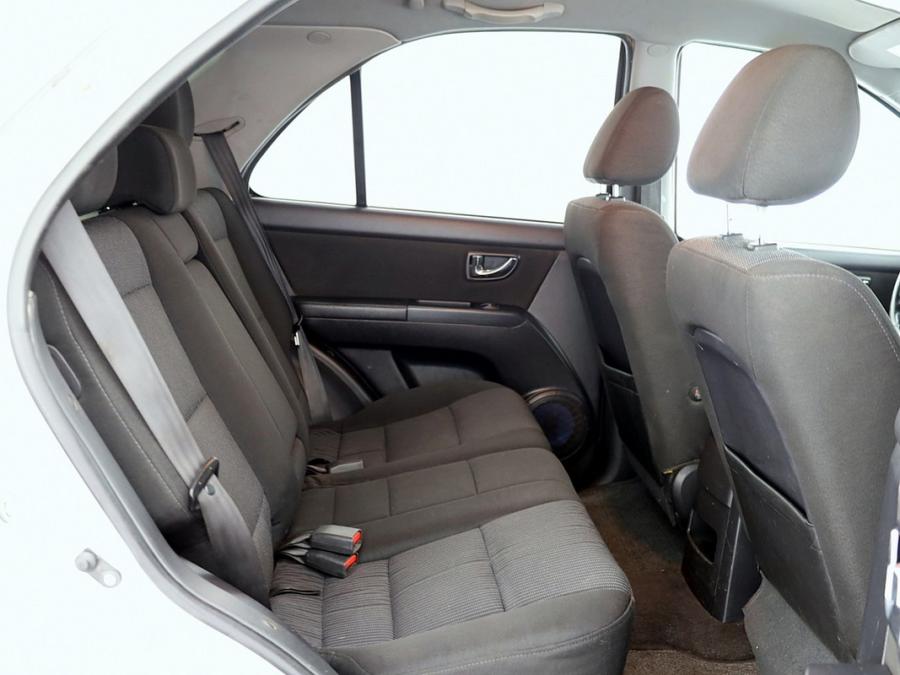 Pelēks Kia Sorento 2008 Tallina, ar dzinēja tilpumu 2.50 L un nobraukumu 329 tūkst. km par 2699 €, foto 8 vietnē AUTOMOTO.COM.LV