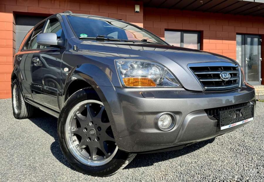Pelēks Kia Sorento 2008 Marijampole, ar dzinēja tilpumu 2.50 L un nobraukumu 279 tūkst. km par 4450 €, foto 1 vietnē AUTOMOTO.COM.LV