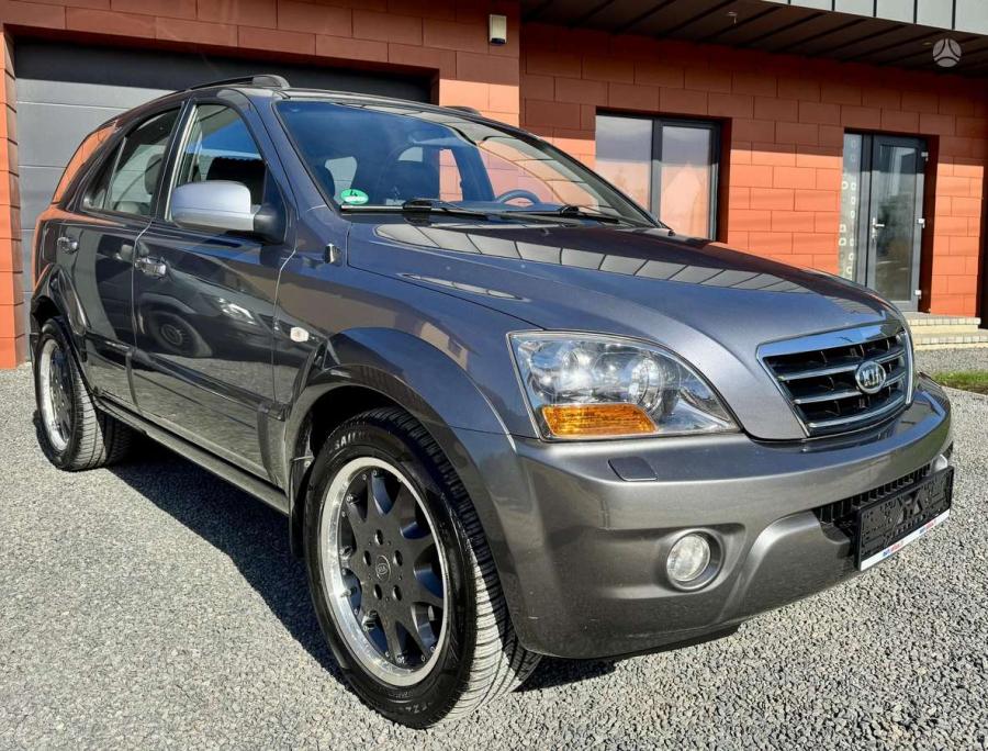 Pelēks Kia Sorento 2008 Marijampole, ar dzinēja tilpumu 2.50 L un nobraukumu 279 tūkst. km par 4450 €, foto 5 vietnē AUTOMOTO.COM.LV