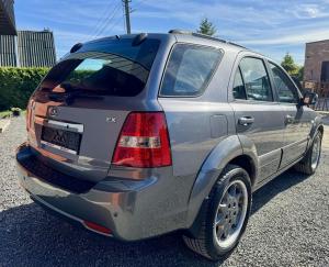 Pelēks Kia Sorento 2008 Marijampole, ar dzinēja tilpumu 2.50 L un nobraukumu 279 tūkst. km par 4450 €, foto 9 vietnē AUTOMOTO.COM.LV