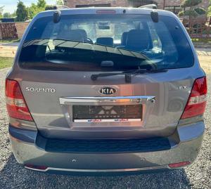 Pelēks Kia Sorento 2008 Marijampole, ar dzinēja tilpumu 2.50 L un nobraukumu 279 tūkst. km par 4450 €, foto 13 vietnē AUTOMOTO.COM.LV