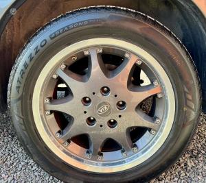 Pelēks Kia Sorento 2008 Marijampole, ar dzinēja tilpumu 2.50 L un nobraukumu 279 tūkst. km par 4450 €, foto 38 vietnē AUTOMOTO.COM.LV