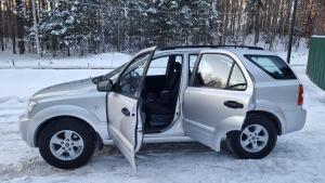 Grey Kia Sorento 2009 in Vilnius, with an engine capacity of 2.50 L and mileage of 212 thousand km for 3950 €, photo 5 on AUTOMOTO.COM.LV