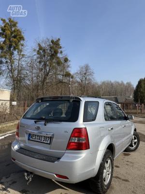 Grey Kia Sorento 2009 in Prienai, with an engine capacity of 2.50 L and mileage of 230 thousand km for 3600 €, photo 5 on AUTOMOTO.COM.LV